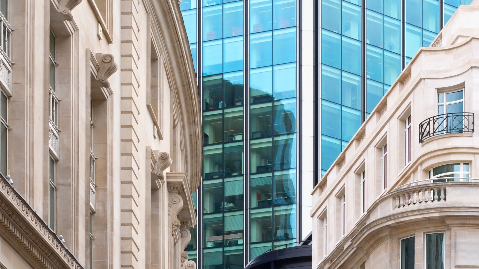 ESMA updates: Guidelines to strengthen investor protection | PwC ...