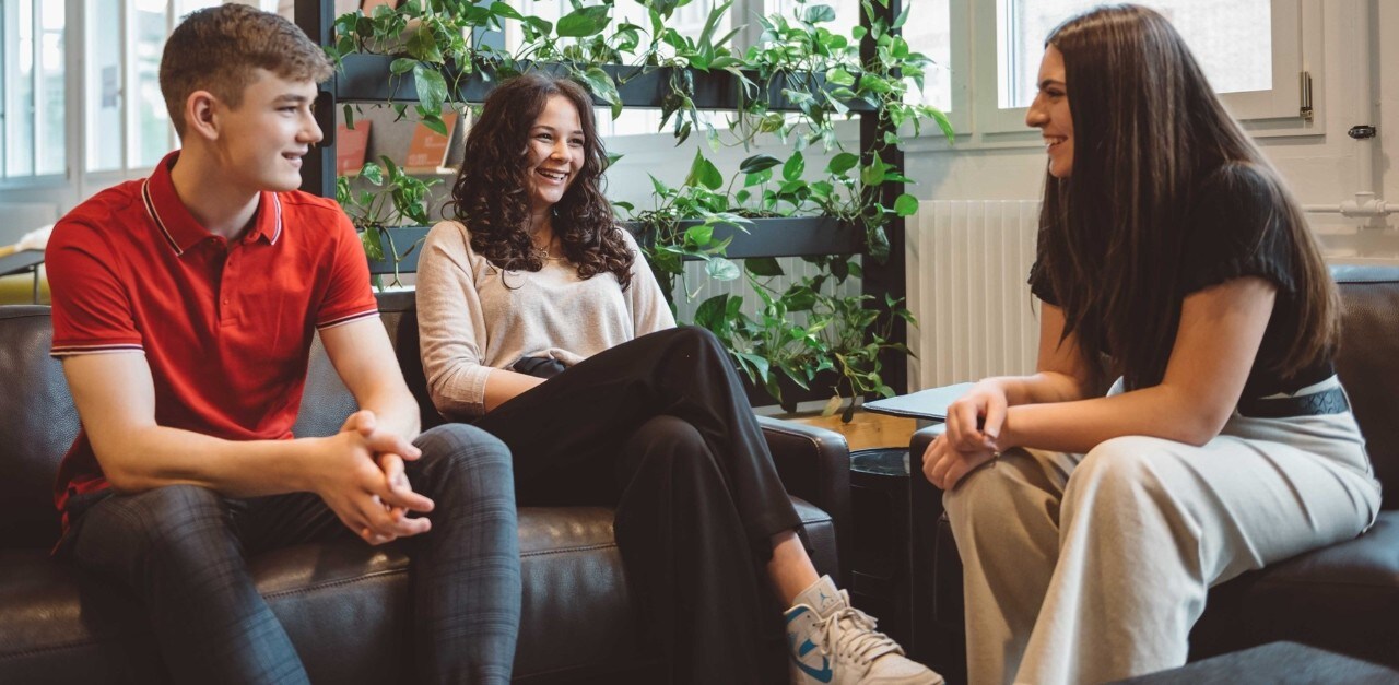 Apprenticeship as an ICT Digital Business Developer | PwC Switzerland