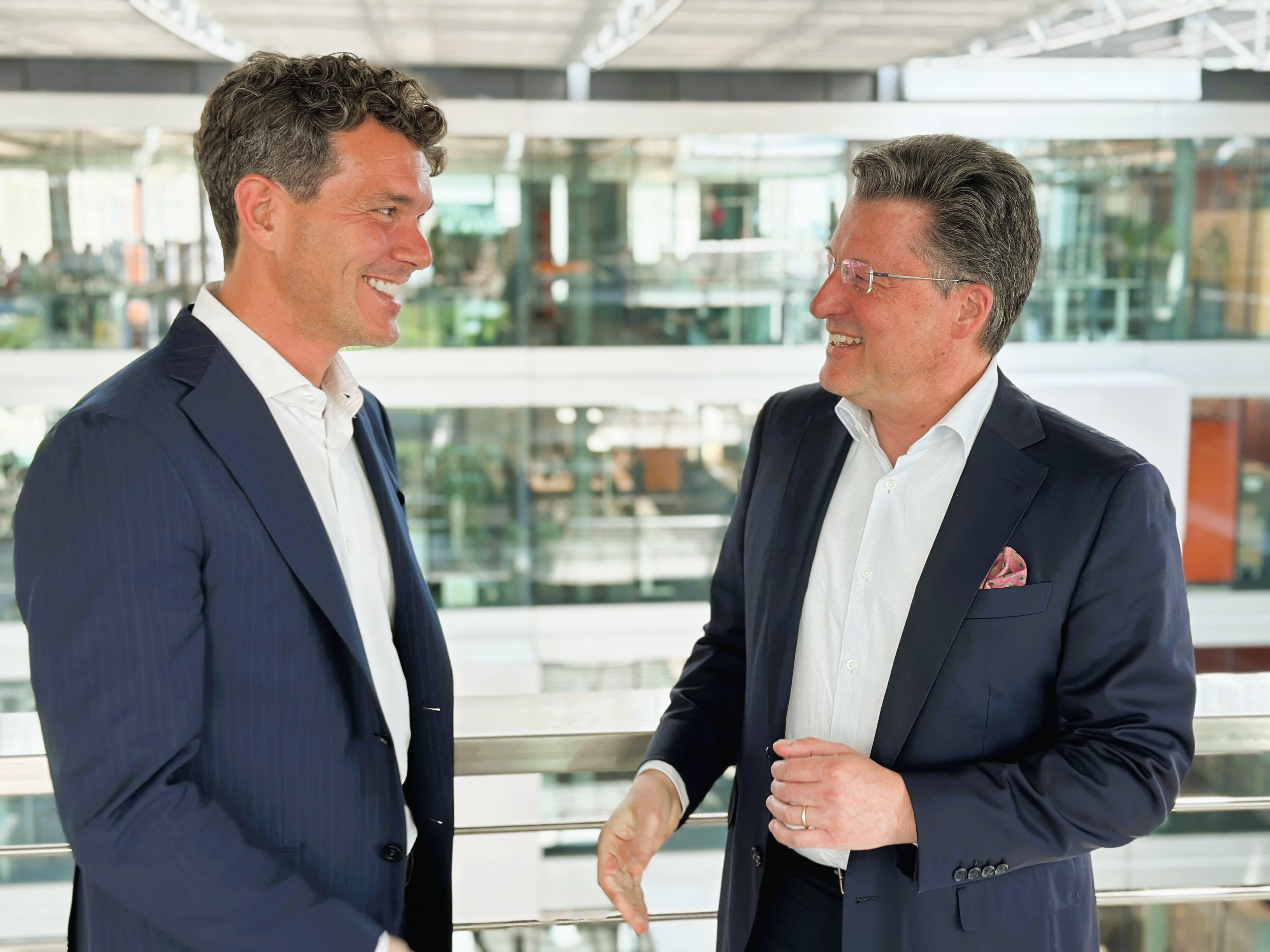 Disclose 36: Intelligent Business